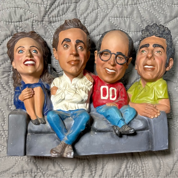 Other | Jerry Seinfeld Tv Show Resin Statue Figure Cast On Sofa Hand ...